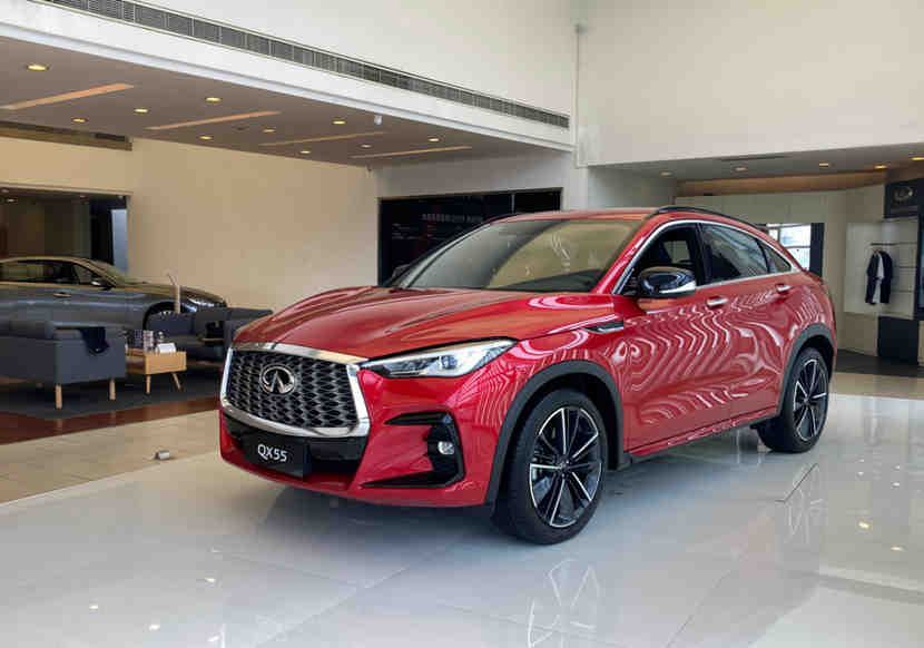 纯进口轿跑SUV！探店英菲尼迪QX55，性感掀背造型动感-新浪汽车