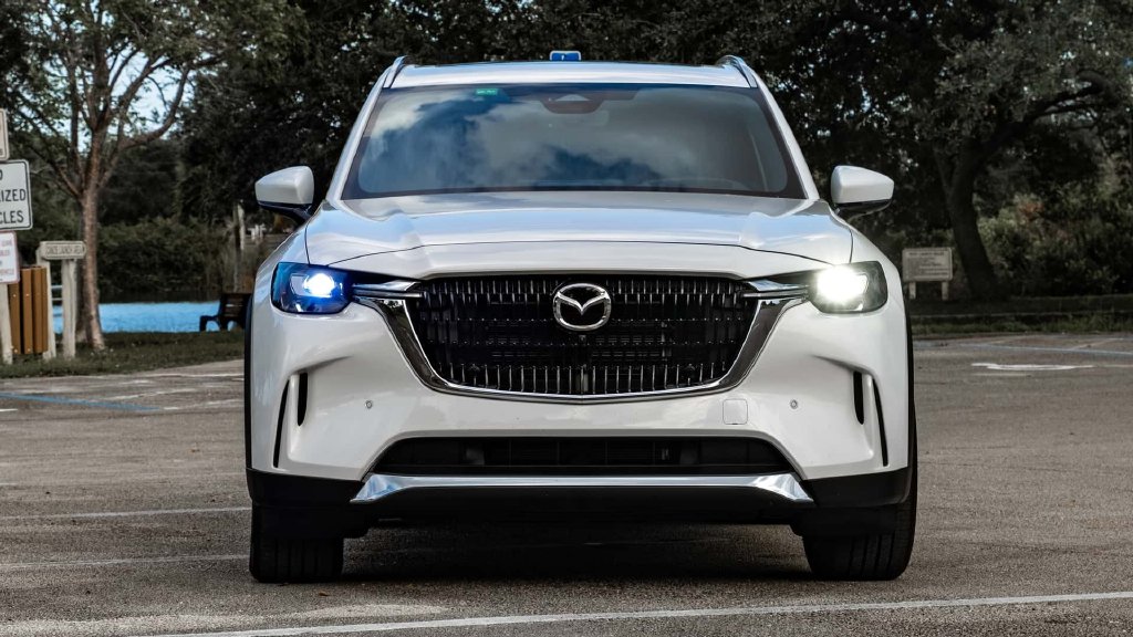 “大家庭”出行的新解决方案 马自达CX-90海外试驾-新浪汽车