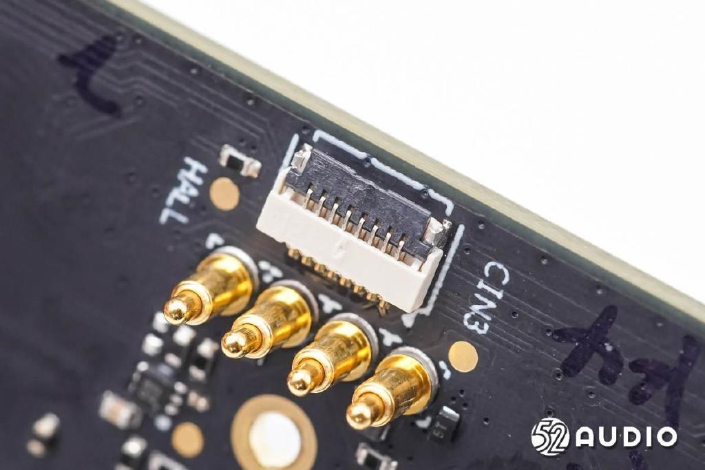 讯飞智能无线麦克风C1拆解，采用LEAudio方案，支持LC3+编解码技术__财经头条