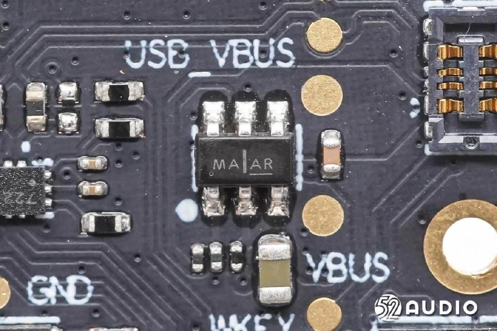 讯飞智能无线麦克风C1拆解，采用LEAudio方案，支持LC3+编解码技术__财经头条