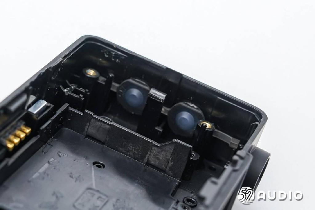 讯飞智能无线麦克风C1拆解，采用LEAudio方案，支持LC3+编解码技术__财经头条