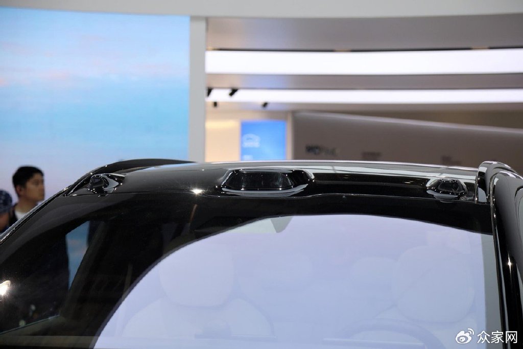 智己LS6 VS 蔚来ES6：智能座舱设计对比，谁更具创新？-新浪汽车