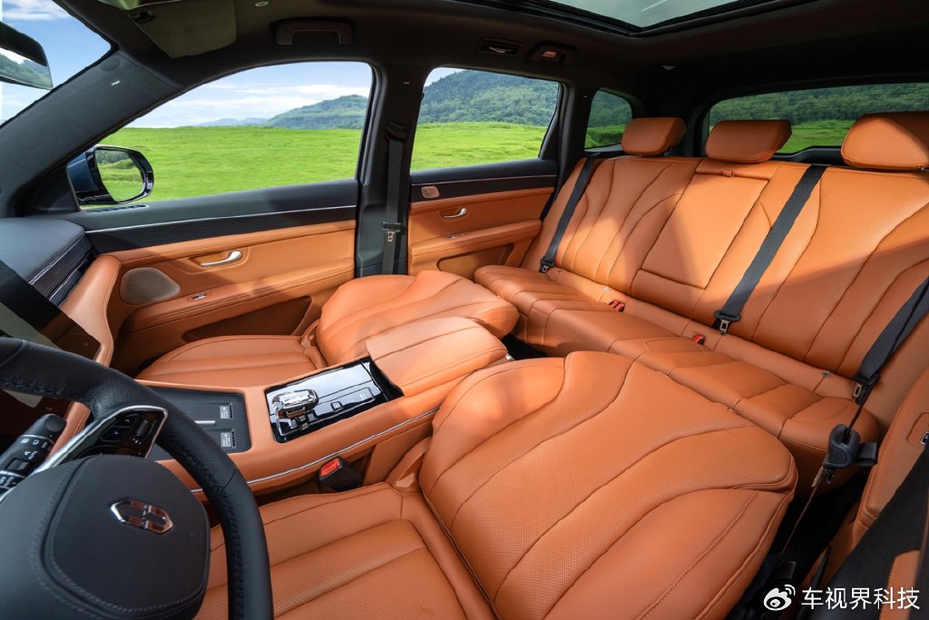 精致生活 智慧出行！问界新M7、理想L6、L7谁才是家用SUV最优选？-新浪汽车