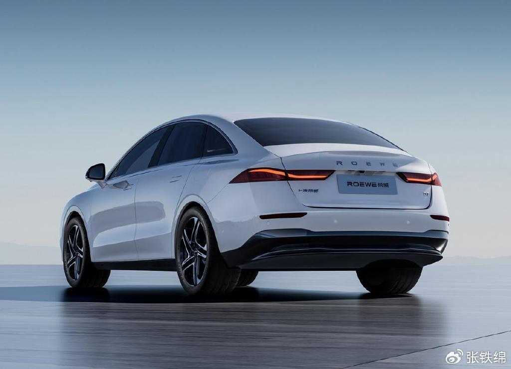 上汽荣威D7 DMH混动版曝光，外观很年轻运动，续航可达1400km-新浪汽车