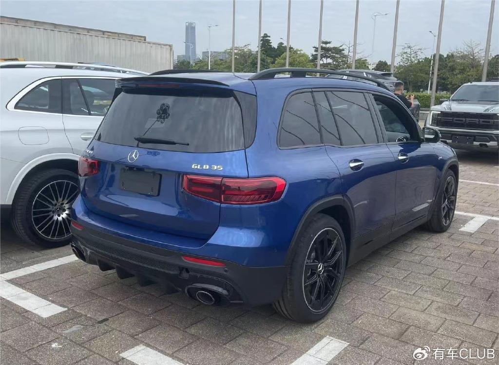 2023广州车展探馆丨外观更战斗 新款GLB 35 4MATIC将于明日上市-新浪汽车
