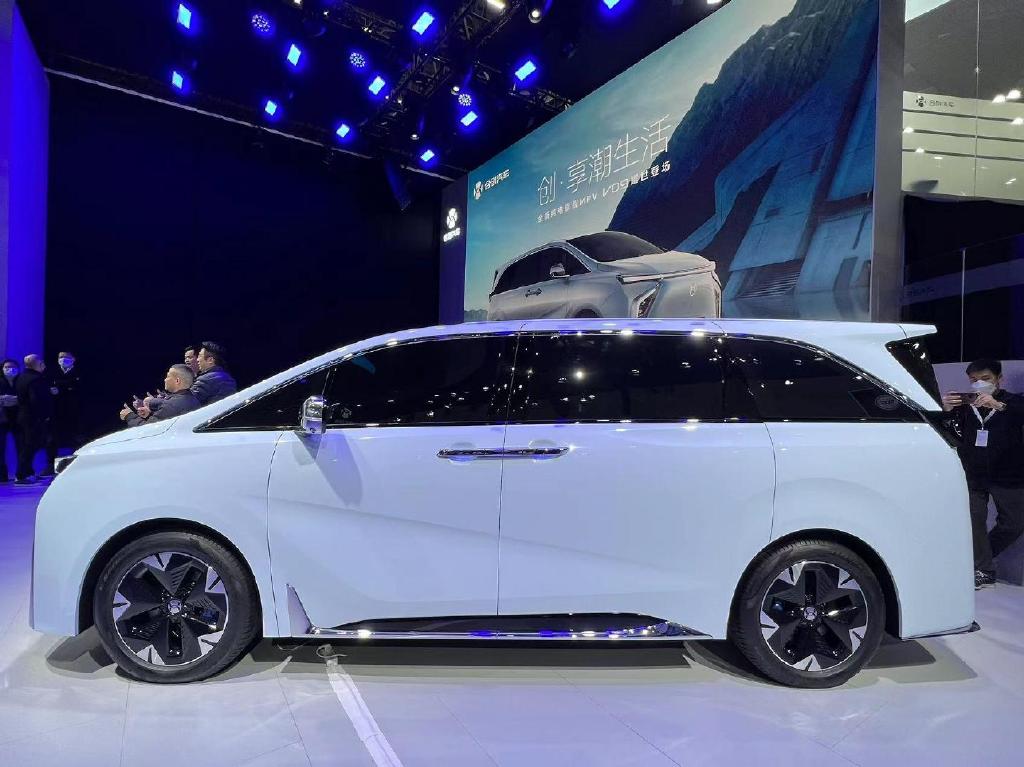 2022广州车展：合创首款MPV车型V09首发-新浪汽车