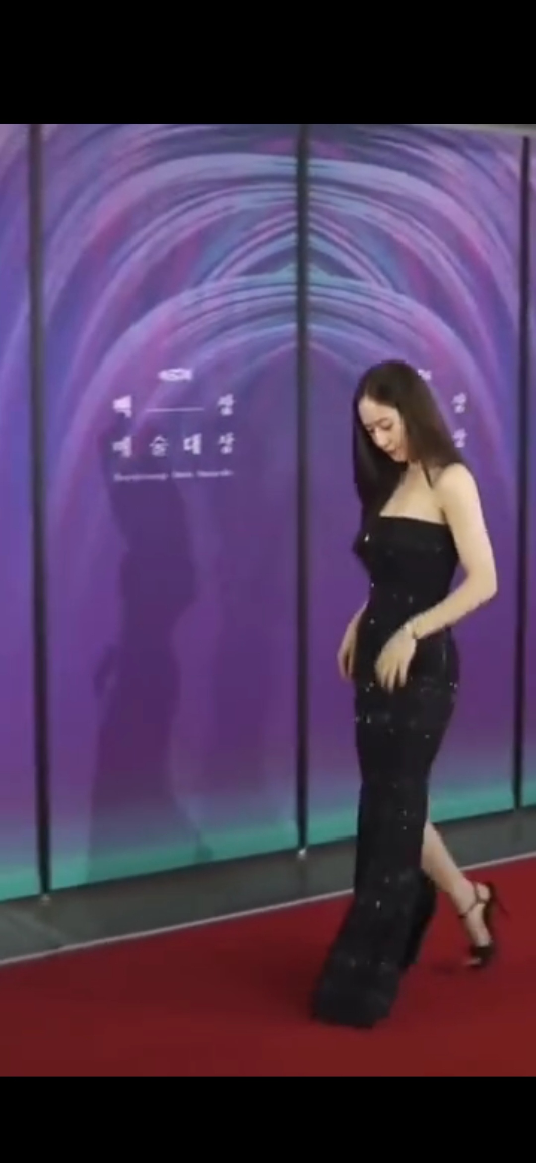 郑秀晶这气场太强大了，wuli高冷女神~