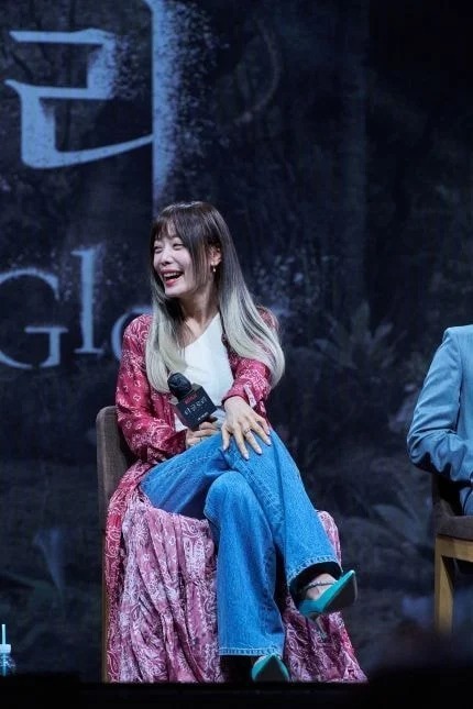 黑暗荣耀昨日的GV现场照来啦……__财经头条