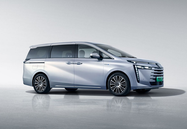 宜家宜商一车搞定！传祺E8+：智能座舱+1917L后备厢+1200km续航-新浪汽车