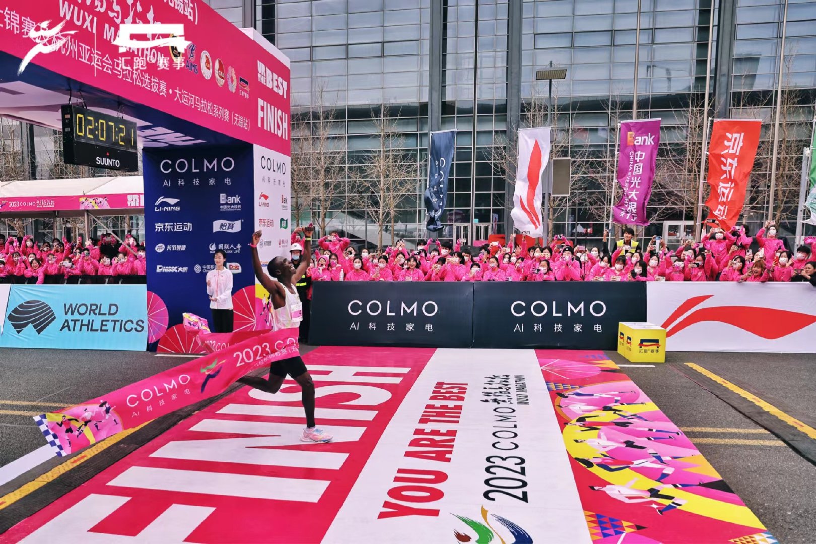 无锡马拉松何杰破全国纪录，破3人数1262人！