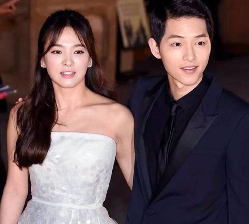 宋仲基首度回应妻子争议，自曝人生目标，疑暗示与宋慧乔离婚原因|宋仲基|凯蒂|宋慧乔_新浪新闻