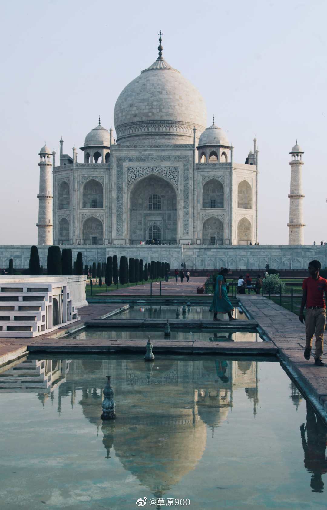 印度泰姬陵闻名于世，其实坐落在一处寂静的郊外……__财经头条