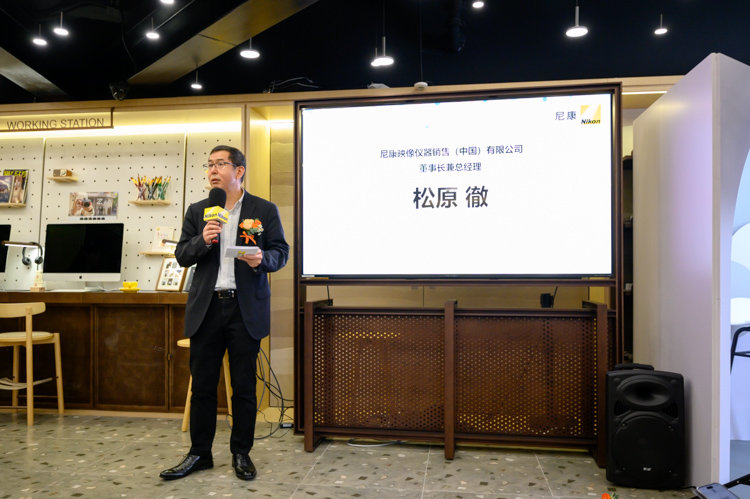 尼康庆祝上海直营店开业一周年 店面焕新 财经头条