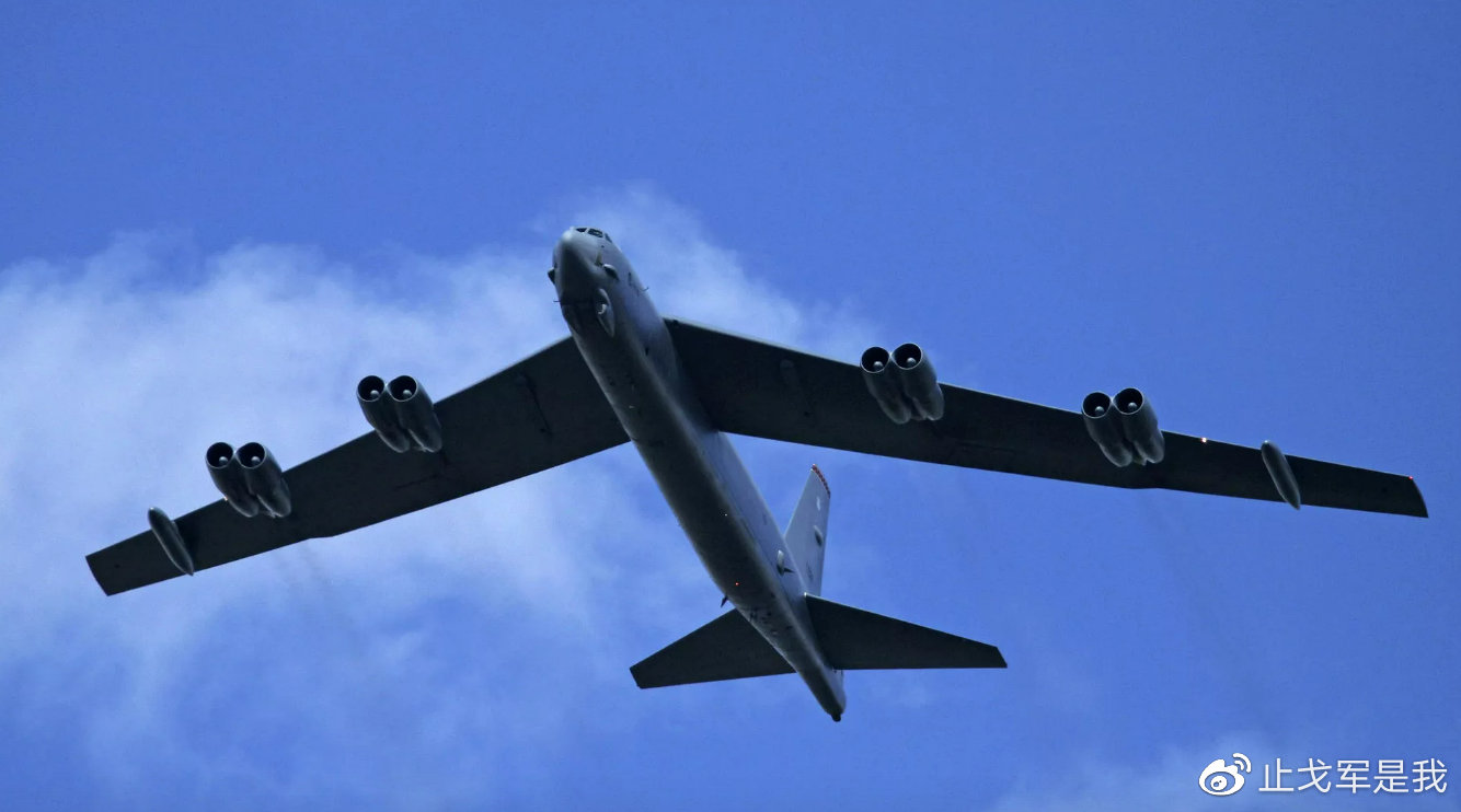 B-52H飞临圣彼得堡，演练核打击，意外的是俄方没有进行拦截或伴飞