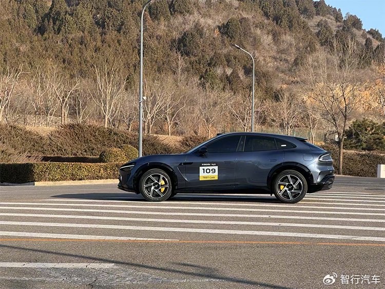 小米YU7无伪装测试谍照曝光，已开启大规模路测-新浪汽车