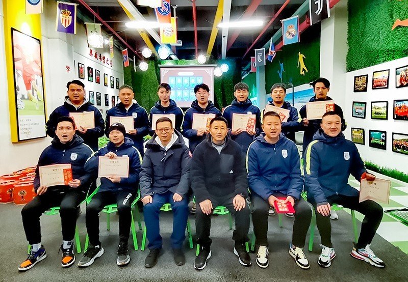 四川南充：奥航体育俱乐部举行2023年会盛典暨年度表彰大会