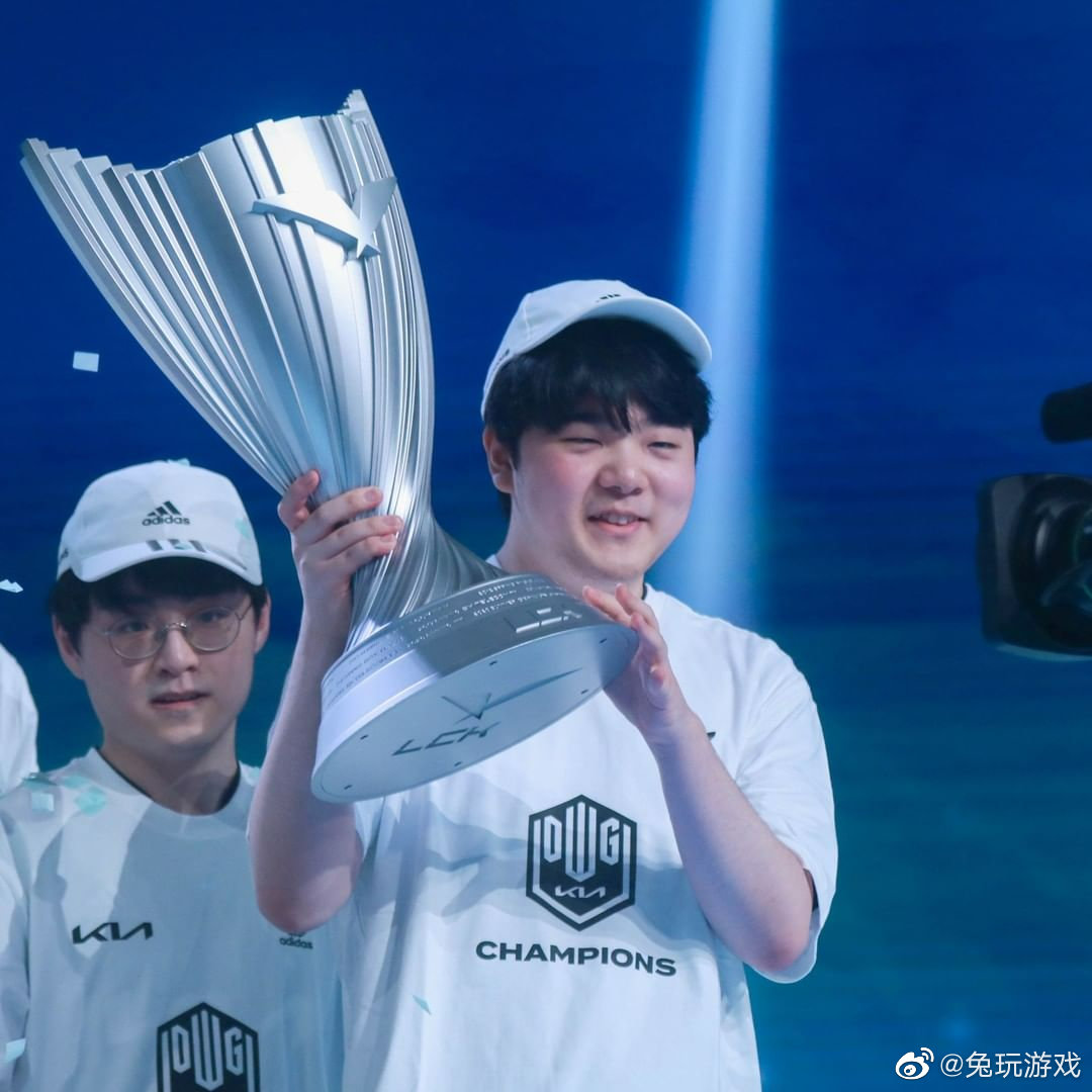 DK夺冠现场返图