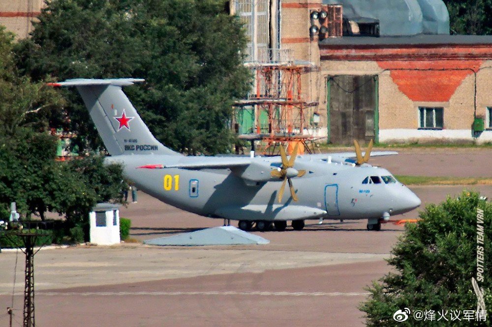 伊尔-112V轻型军用运输机原型的新外观