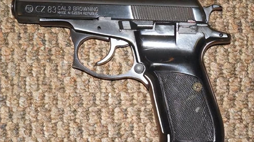 集百家之所长，捷克造CZ83手枪风靡多国，还能完美适配2种子弹|捷克|手枪|斯洛伐克_新浪新闻