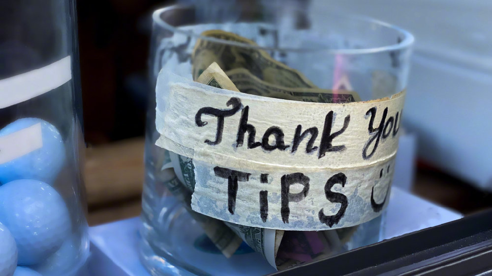 透视美国小费文化|美国_新浪新闻