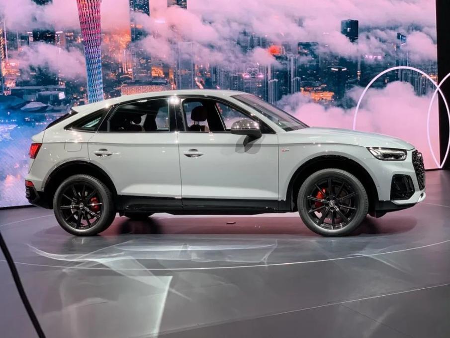 广州车展直击：售42.68-49.99万元，奥迪Q5L Sportback上市-新浪汽车