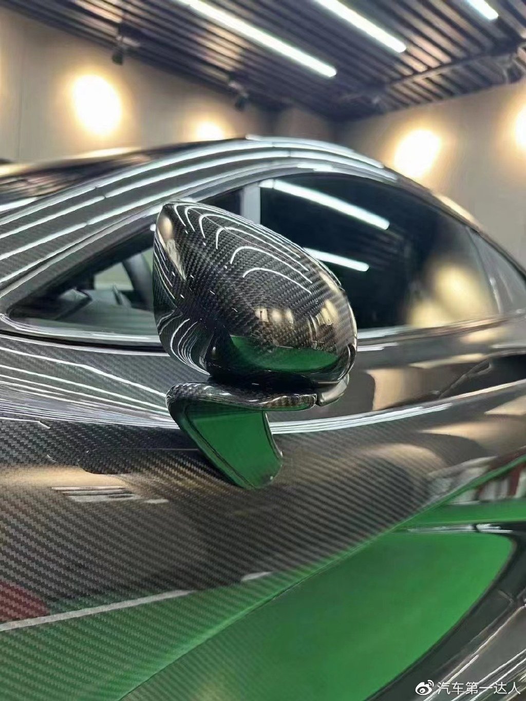 “全碳版”迈凯伦P1，全球限量20台__财经头条