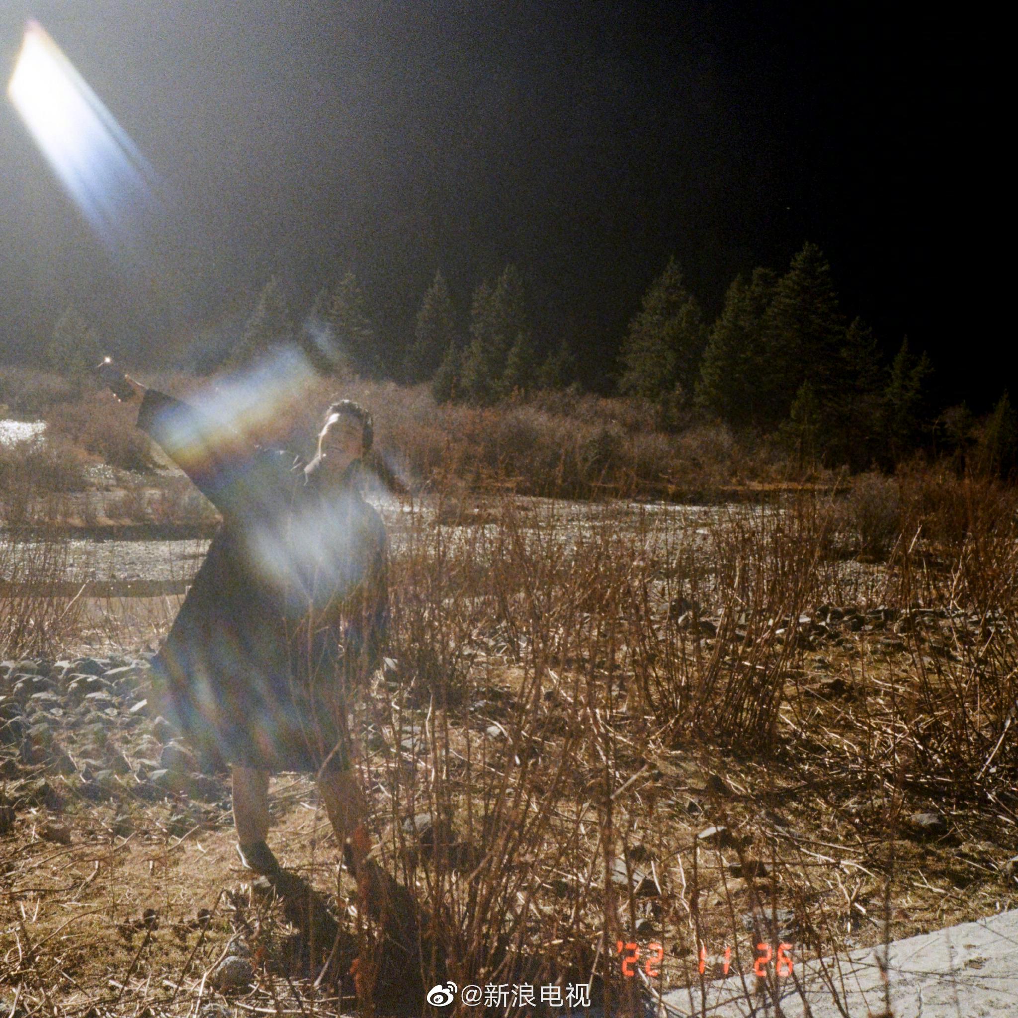 微博晒出一组贡嘎雪山随拍Plog……__财经头条