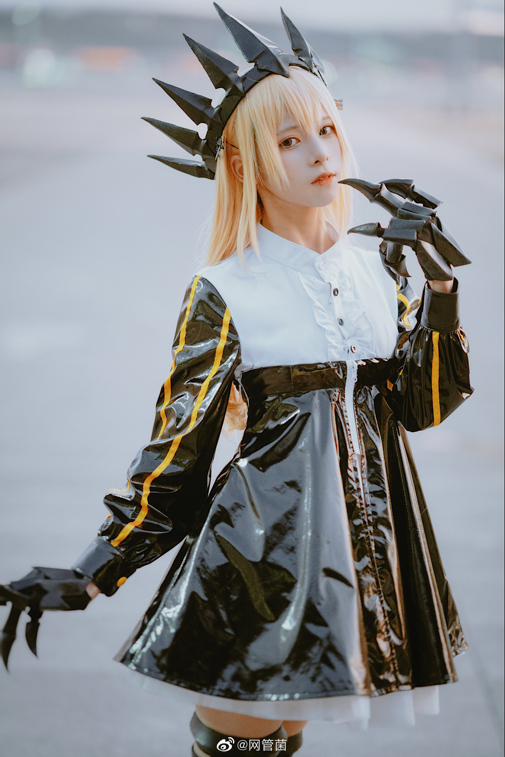 战轮妖精：@腥味猫罐 都2021年了，还有人…………