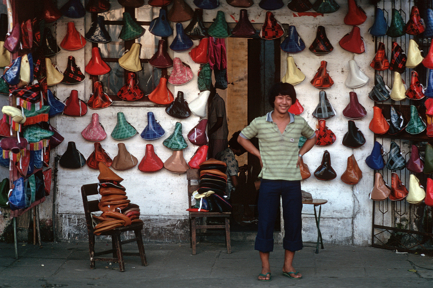 1981年，成都盛夏的午后。Photo by Bill Hocker