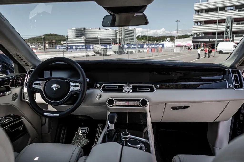 重磅！俄罗斯超级豪华汽车Aurus将生产家具！__财经头条