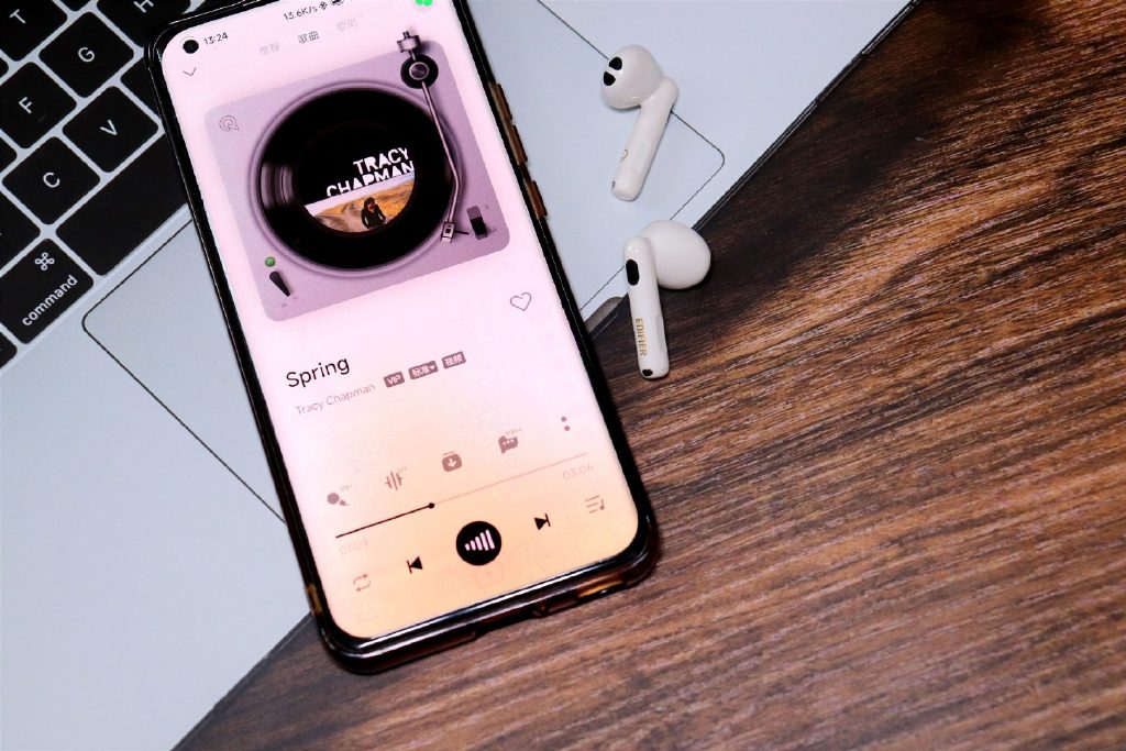 双金标认证，颜值好看音质好听，漫步者Lolli 3 ANC蓝牙耳机评测__财经头条