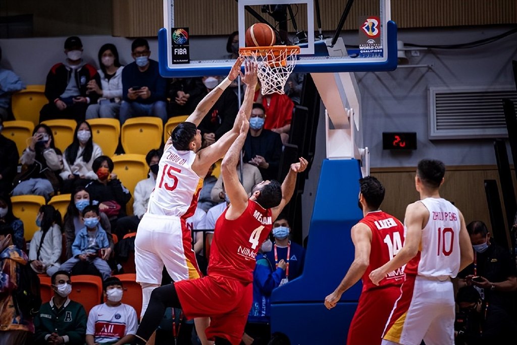 中国男篮86-74胜伊朗，红黑榜：6人表现完美，3人不“达标”