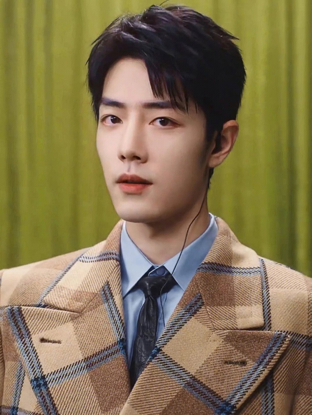 CUCCI不愧是高奢，肖战不愧是代言人！适配度百分百！__财经头条