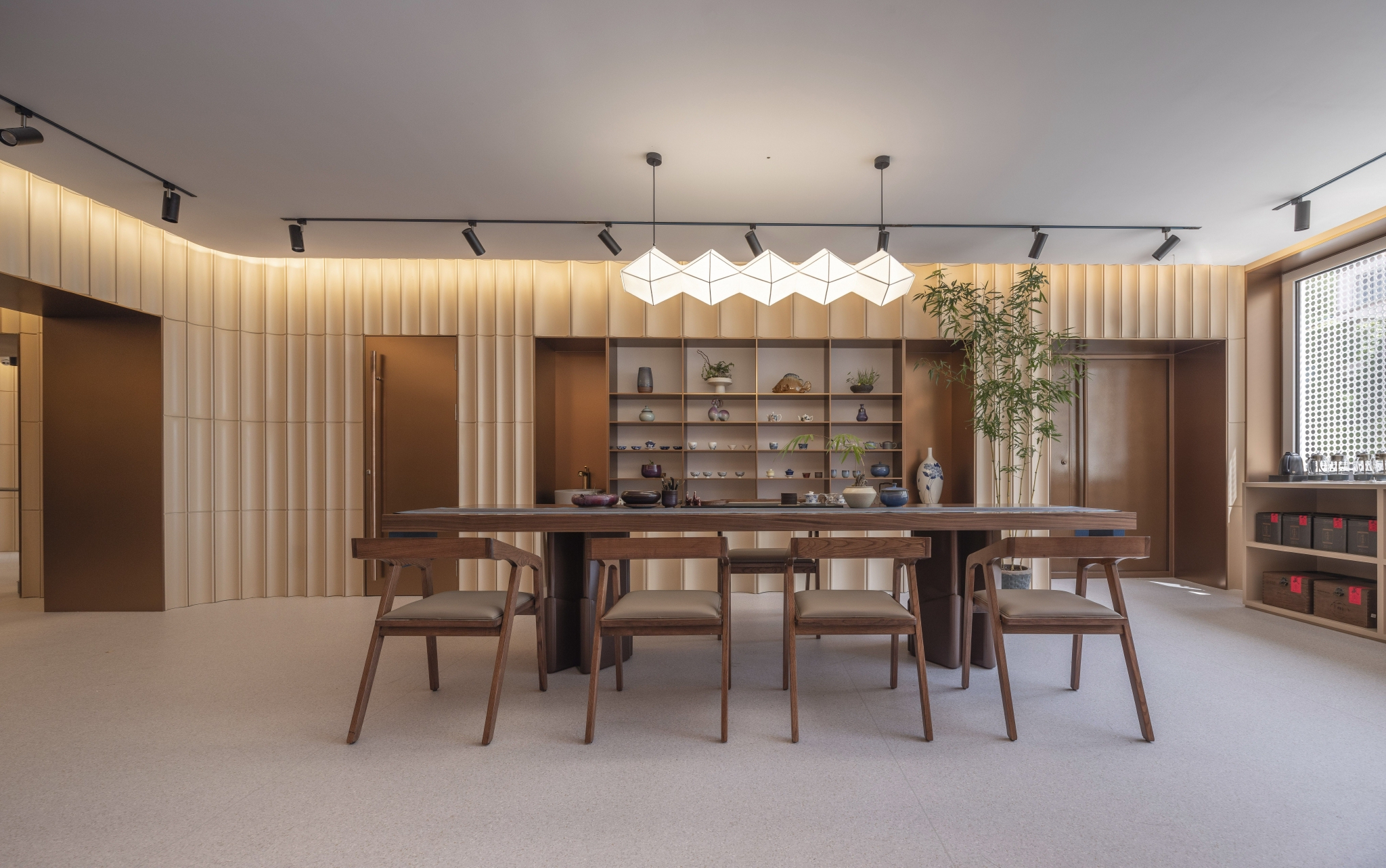 UUA改造大连三十七相……__财经头条