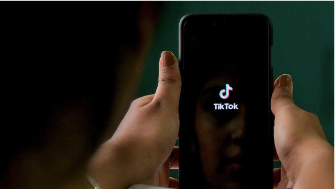 Tiktok是有史以来由中国大陆创业者原创并且风行于全球的最成功的的一__财经头条