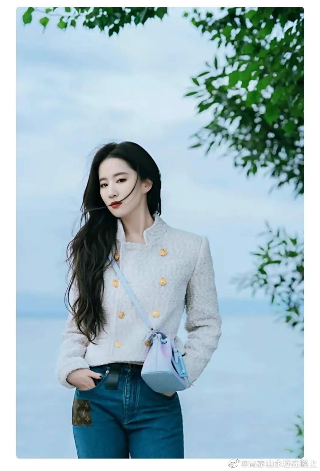 刘亦菲的美照,性感的身材,腿长脸好看,美到天花板了