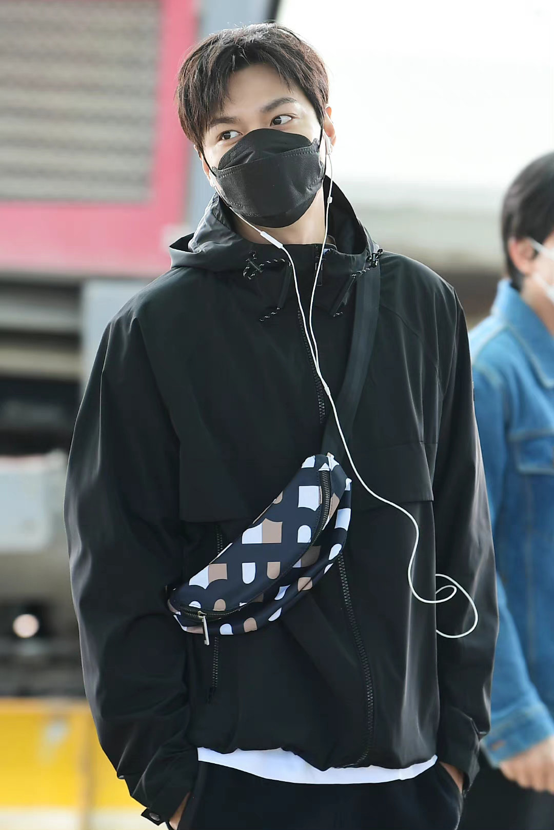 BOSS全球代言人李敏镐身着BOSS……__财经头条