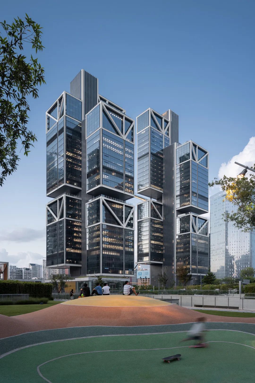 大疆刚刚发布了自家史上最大产品：一座天空之城__财经头条