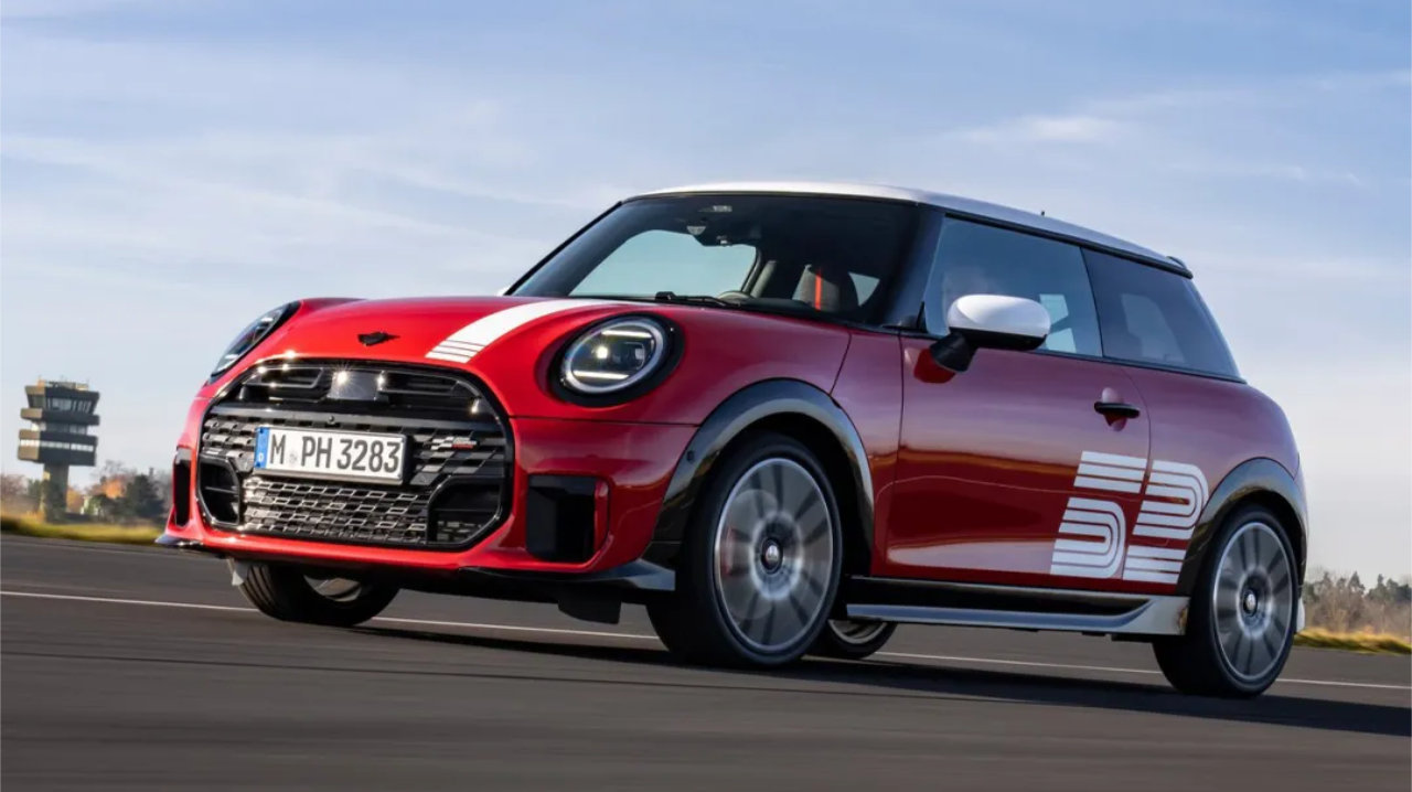 MINI JCW 1965 胜利纪念版正式发布，三种动力可选|mini|MINI汽车|电动mini cooper|拉力赛|现代_新浪新闻