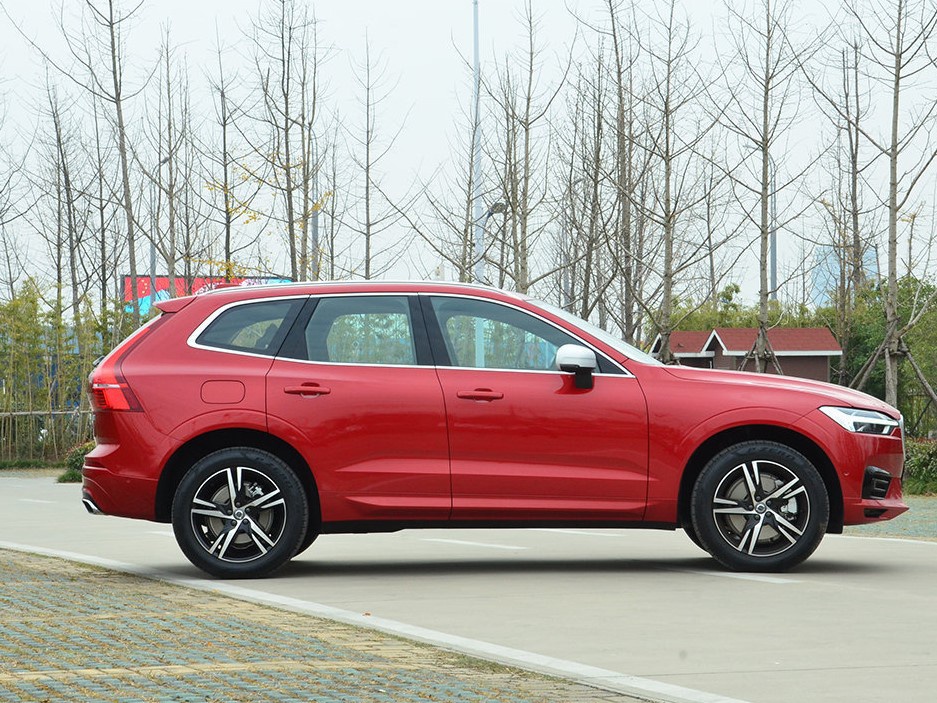 新款XC60曝光，不如星越L惊艳，沃尔沃为啥看起来不高级了?