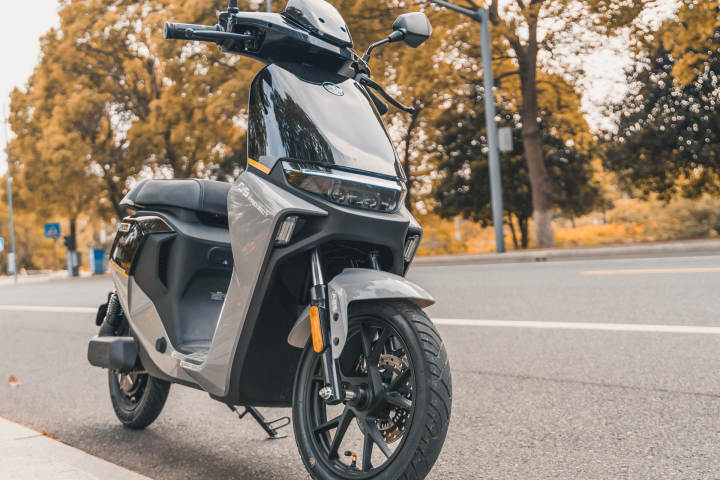 九号机械师MMAX 110P深度体验-新浪汽车