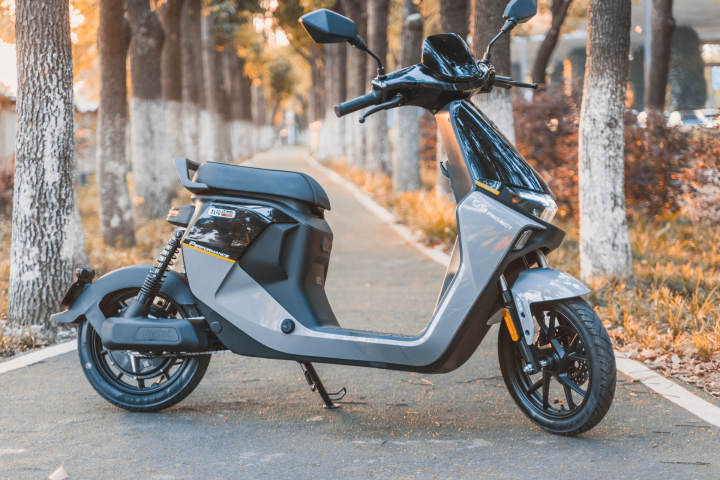 九号机械师MMAX 110P深度体验-新浪汽车