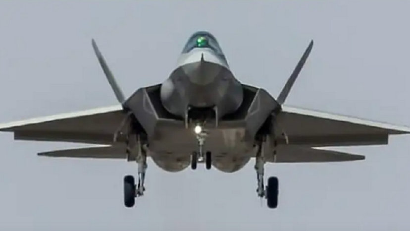 FC-31战斗机：参与第十八届迪拜航展，中航有意将其打入中东市场|战斗机|航展|迪拜_新浪新闻