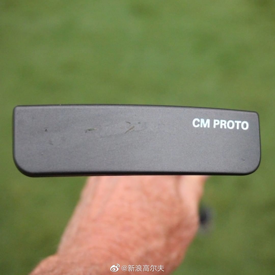 科林-森川的@泰勒梅高尔夫 CM Proto推杆__财经头条