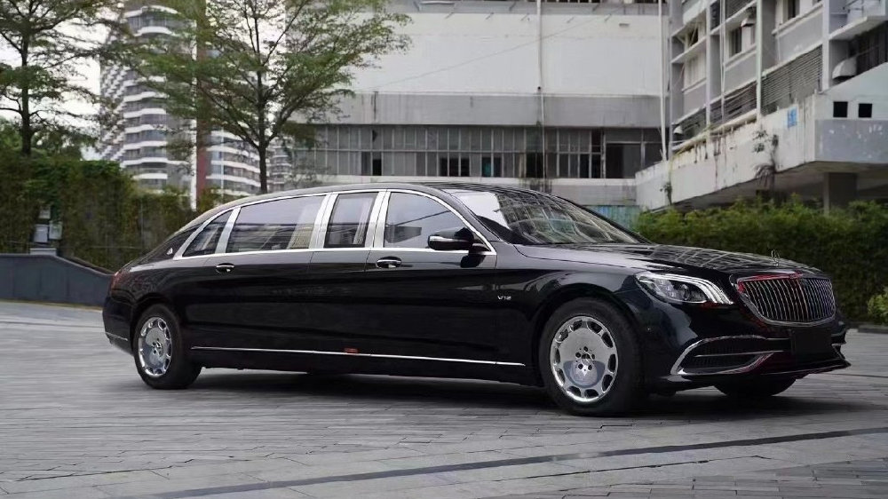 绝版迈巴赫S680加长普尔曼版-新浪汽车