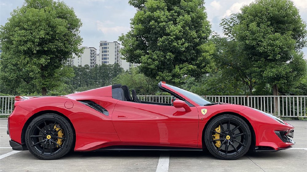 绝版猛兽赛道敞篷，法拉利488 Pista-新浪汽车