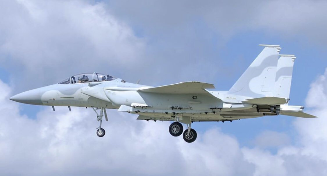 波音为卡塔尔制造的F-15QA，目前最先进的F-15，也是F-15EX的基石