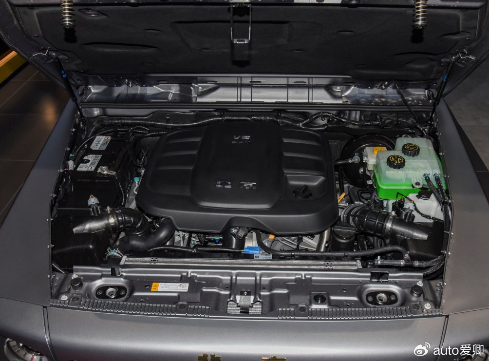 北汽版“奔驰G级”改款了，非承载式车身+四驱，搭载3.0T+8AT-新浪汽车