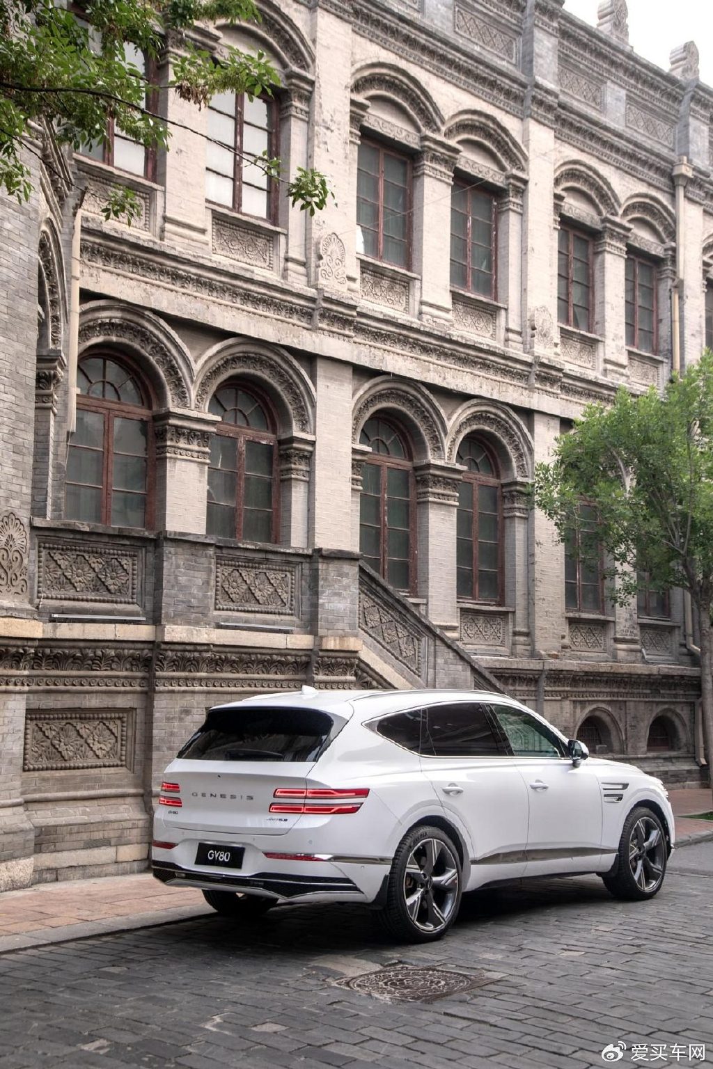 试驾捷尼赛思GV80，BBA已烂大街，韩系豪车有新颖感-新浪汽车