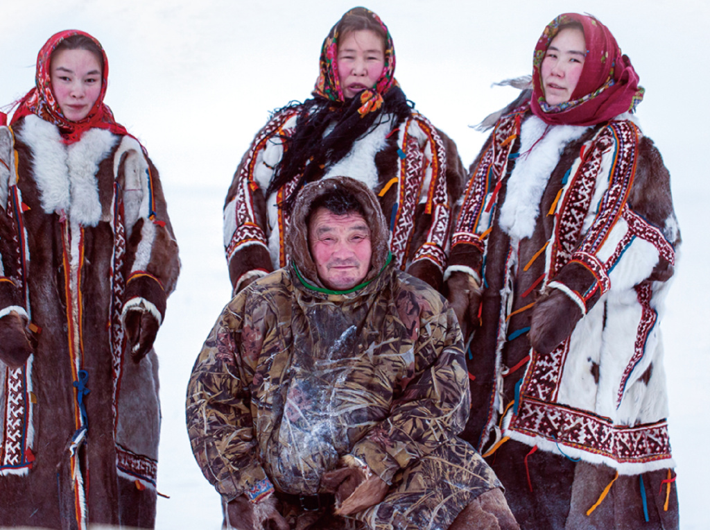 走近北极熊与因纽特人，看看如何绝地求生？